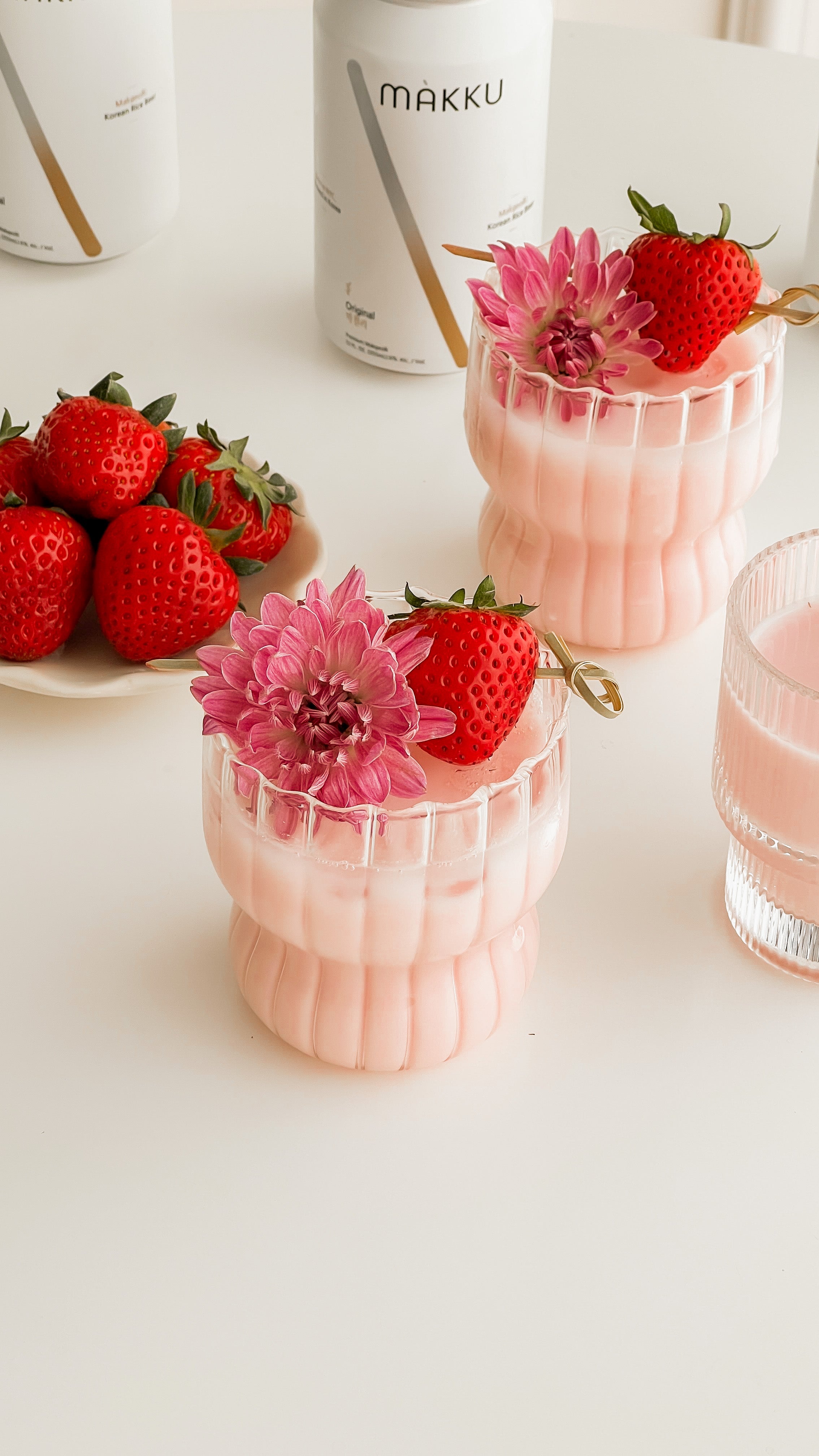 Strawberry Milk Màkku – Sool
